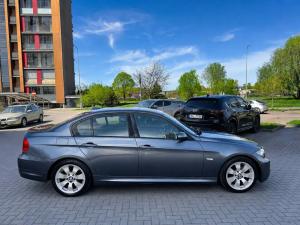 Pelēks BMW 330 2007 Rīga, ar dzinēja tilpumu 3.00 L un nobraukumu 369 tūkst. km par 6490 €, foto 4 vietnē AUTOMOTO.COM.LV