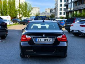 Pelēks BMW 330 2007 Rīga, ar dzinēja tilpumu 3.00 L un nobraukumu 369 tūkst. km par 6490 €, foto 5 vietnē AUTOMOTO.COM.LV
