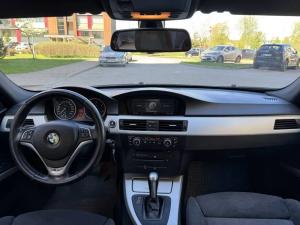 Pelēks BMW 330 2007 Rīga, ar dzinēja tilpumu 3.00 L un nobraukumu 369 tūkst. km par 6490 €, foto 8 vietnē AUTOMOTO.COM.LV