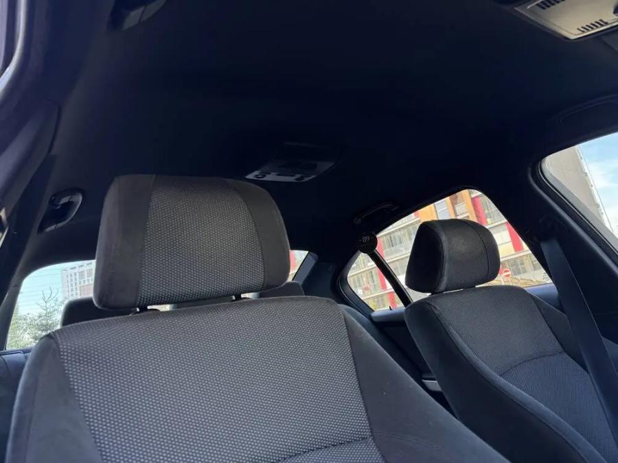 Pelēks BMW 330 2007 Rīga, ar dzinēja tilpumu 3.00 L un nobraukumu 369 tūkst. km par 6490 €, foto 11 vietnē AUTOMOTO.COM.LV