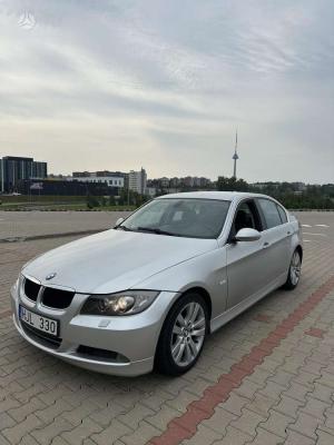 Pelēks BMW 330 2007 Viļņa, ar dzinēja tilpumu 3.00 L un nobraukumu 442 tūkst. km par 3000 €, foto  vietnē AUTOMOTO.COM.LV