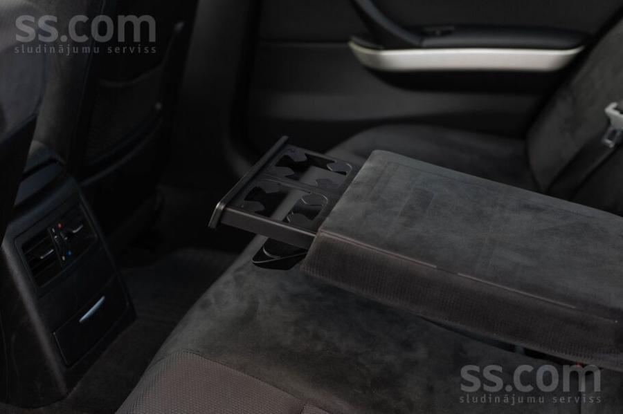 Grey BMW 330 2007 in Riga, with an engine capacity of 3.00 L and mileage of 388 thousand km for 5990 €, photo 13 on AUTOMOTO.COM.LV