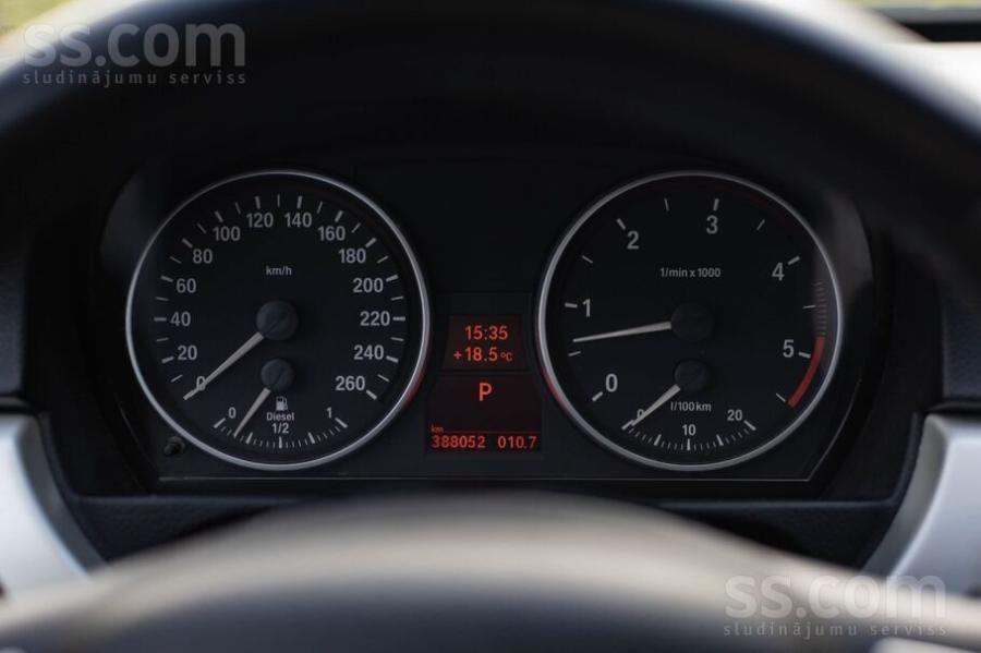 Grey BMW 330 2007 in Riga, with an engine capacity of 3.00 L and mileage of 388 thousand km for 5990 €, photo 22 on AUTOMOTO.COM.LV