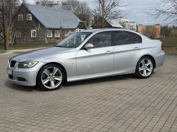 Grey BMW 330 2008 in Siauliai, with an engine capacity of 3.00 L and mileage of 310 thousand km for 3700 €, photo 1 on AUTOMOTO.COM.LV