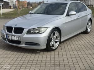 Grey BMW 330 2008 in Siauliai, with an engine capacity of 3.00 L and mileage of 310 thousand km for 3700 €, photo 3 on AUTOMOTO.COM.LV