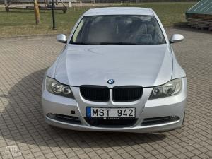 Grey BMW 330 2008 in Siauliai, with an engine capacity of 3.00 L and mileage of 310 thousand km for 3700 €, photo 8 on AUTOMOTO.COM.LV