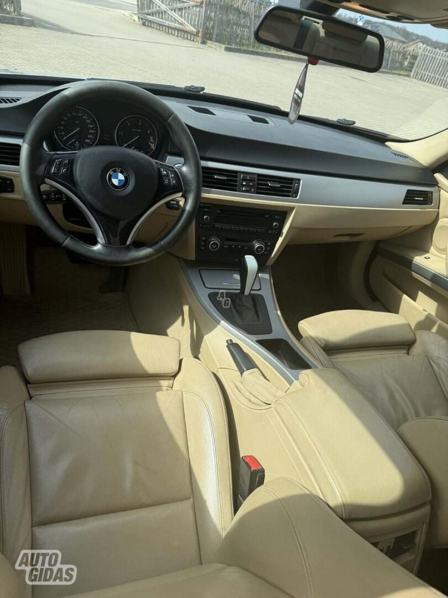 Grey BMW 330 2008 in Siauliai, with an engine capacity of 3.00 L and mileage of 310 thousand km for 3700 €, photo 16 on AUTOMOTO.COM.LV