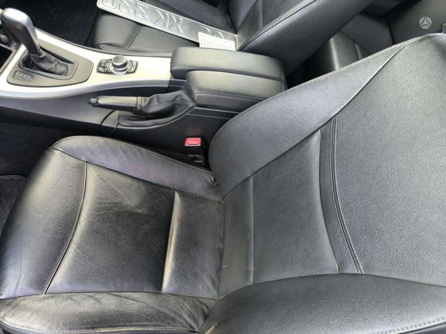 Grey BMW 330 2011 in Marijampole, with an engine capacity of 3.00 L and mileage of 365 thousand km for 5650 €, photo 11 on AUTOMOTO.COM.LV