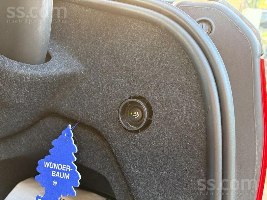 Pelēks BMW 330 2012 Rīga, ar dzinēja tilpumu 3.00 L un nobraukumu 265 tūkst. km par 13490 €, foto 17 vietnē AUTOMOTO.COM.LV