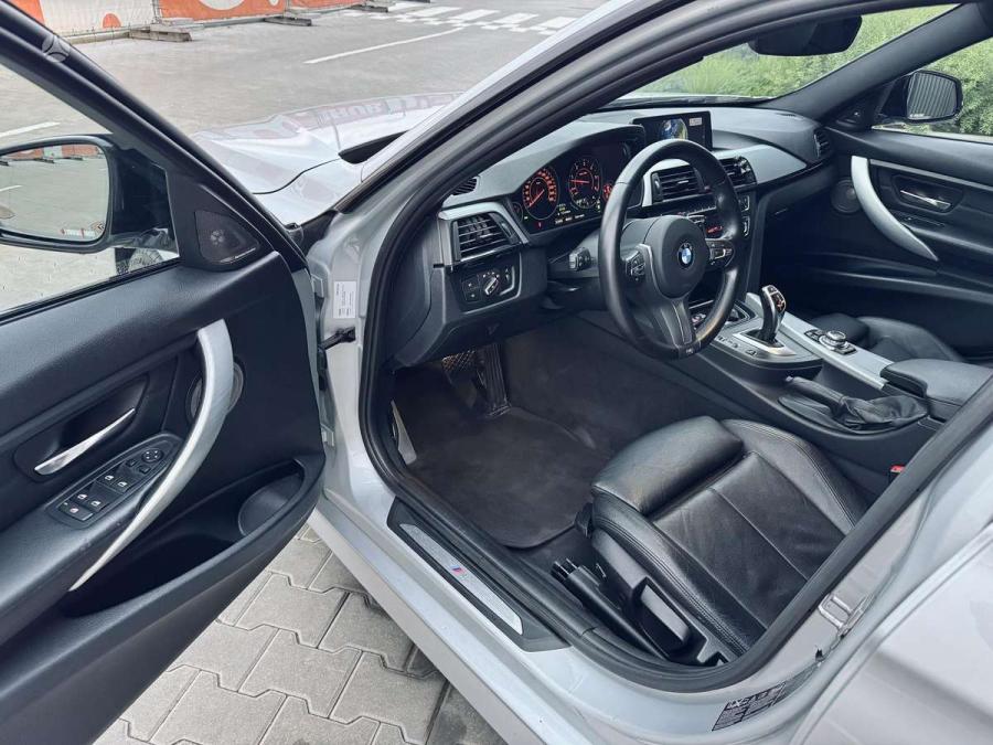 Grey BMW 330 2013 in Kaunas, with an engine capacity of 2.99 L and mileage of 232 thousand km for 12900 €, photo 13 on AUTOMOTO.COM.LV