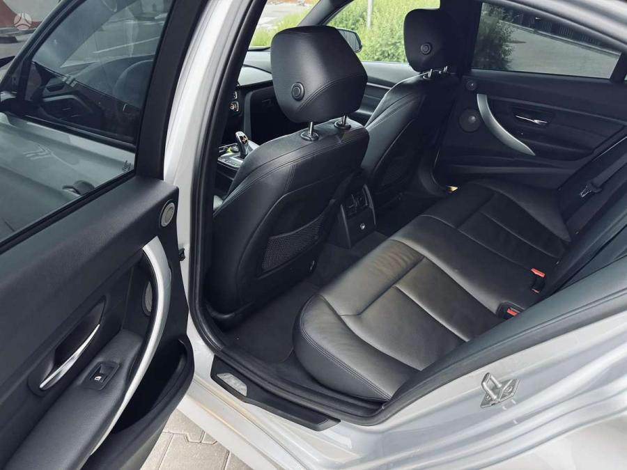 Grey BMW 330 2013 in Kaunas, with an engine capacity of 2.99 L and mileage of 232 thousand km for 12900 €, photo 15 on AUTOMOTO.COM.LV
