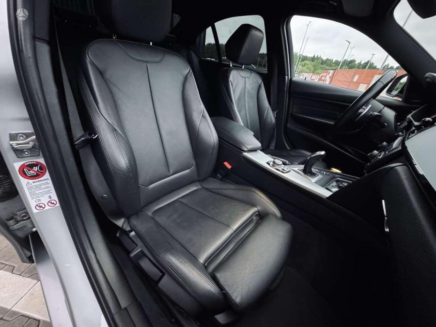 Grey BMW 330 2013 in Kaunas, with an engine capacity of 2.99 L and mileage of 232 thousand km for 12900 €, photo 18 on AUTOMOTO.COM.LV