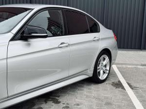 Grey BMW 330 2013 in Kaunas, with an engine capacity of 2.99 L and mileage of 232 thousand km for 12900 €, photo 38 on AUTOMOTO.COM.LV
