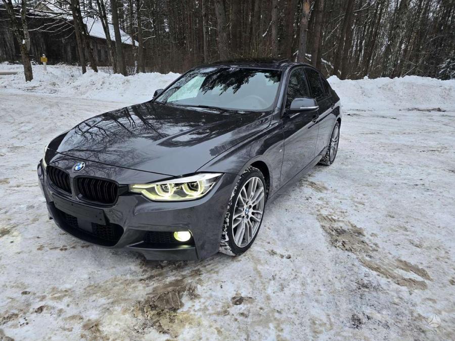 Grey BMW 330 2016 in Prienai, with an engine capacity of 2.99 L and mileage of 107 thousand km for 15600 €, photo 2 on AUTOMOTO.COM.LV