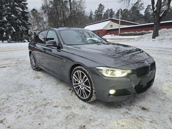 Grey BMW 330 2016 in Prienai, with an engine capacity of 2.99 L and mileage of 107 thousand km for 15600 €, photo 4 on AUTOMOTO.COM.LV