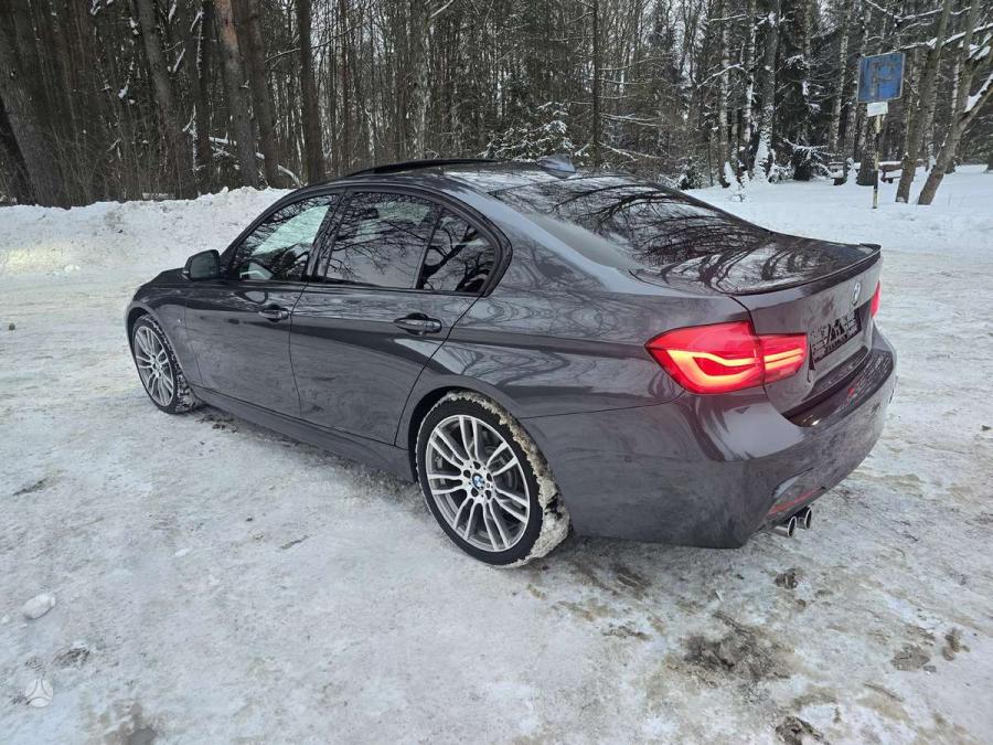 Grey BMW 330 2016 in Prienai, with an engine capacity of 2.99 L and mileage of 107 thousand km for 15600 €, photo 11 on AUTOMOTO.COM.LV