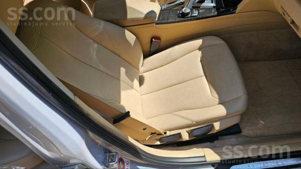 Pelēks BMW 330 2016 Rīga, ar dzinēja tilpumu 2.00 L un nobraukumu 75 tūkst. km par 18000 €, foto 9 vietnē AUTOMOTO.COM.LV