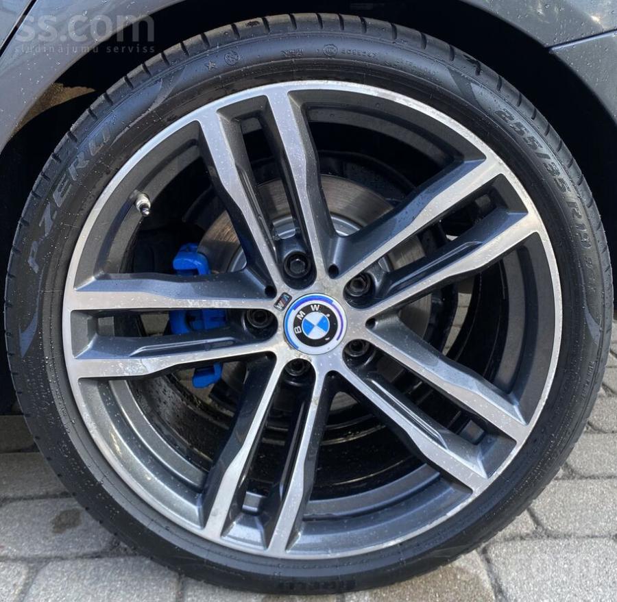 Grey BMW 330 2016 in Jelgava, with an engine capacity of 2.00 L and mileage of 140 thousand km for 16900 €, photo 17 on AUTOMOTO.COM.LV