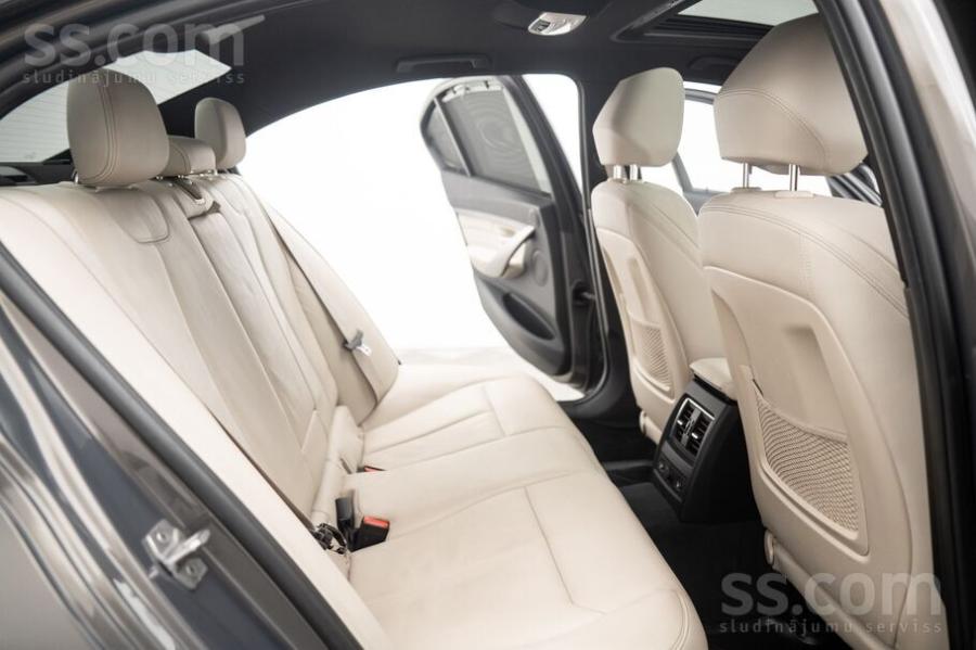Pelēks BMW 330 2016 Tallina, ar dzinēja tilpumu 2.00 L un nobraukumu 210 tūkst. km par 15999 €, foto 12 vietnē AUTOMOTO.COM.LV