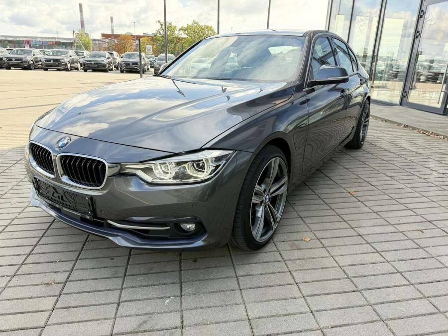 Grey BMW 330 2016 in Kaunas, with an engine capacity of 2.00 L and mileage of 238 thousand km for 11500 €, photo 1 on AUTOMOTO.COM.LV