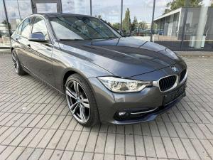 Grey BMW 330 2016 in Kaunas, with an engine capacity of 2.00 L and mileage of 238 thousand km for 11500 €, photo 3 on AUTOMOTO.COM.LV