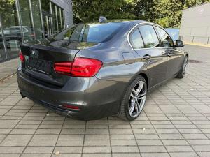 Grey BMW 330 2016 in Kaunas, with an engine capacity of 2.00 L and mileage of 238 thousand km for 11500 €, photo 4 on AUTOMOTO.COM.LV