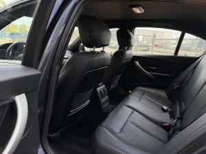 Grey BMW 330 2016 in Kaunas, with an engine capacity of 2.00 L and mileage of 238 thousand km for 11500 €, photo 12 on AUTOMOTO.COM.LV