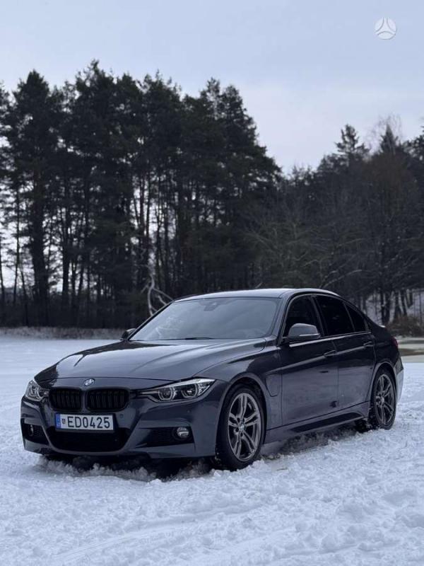 Grey BMW 330 2017 in Vilnius, with an engine capacity of 2.00 L and mileage of 164 thousand km for 15500 €, photo 3 on AUTOMOTO.COM.LV