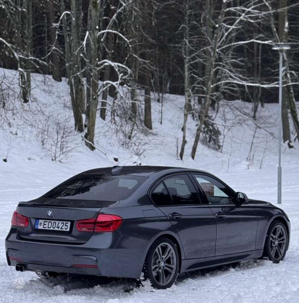 Grey BMW 330 2017 in Vilnius, with an engine capacity of 2.00 L and mileage of 164 thousand km for 15500 €, photo 7 on AUTOMOTO.COM.LV