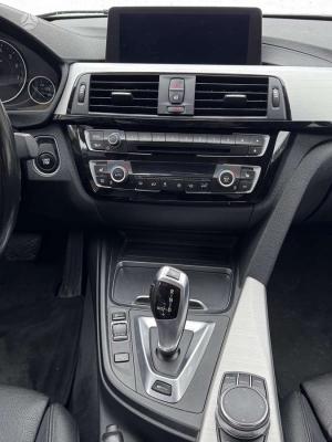 Grey BMW 330 2017 in Vilnius, with an engine capacity of 2.00 L and mileage of 164 thousand km for 15500 €, photo 11 on AUTOMOTO.COM.LV