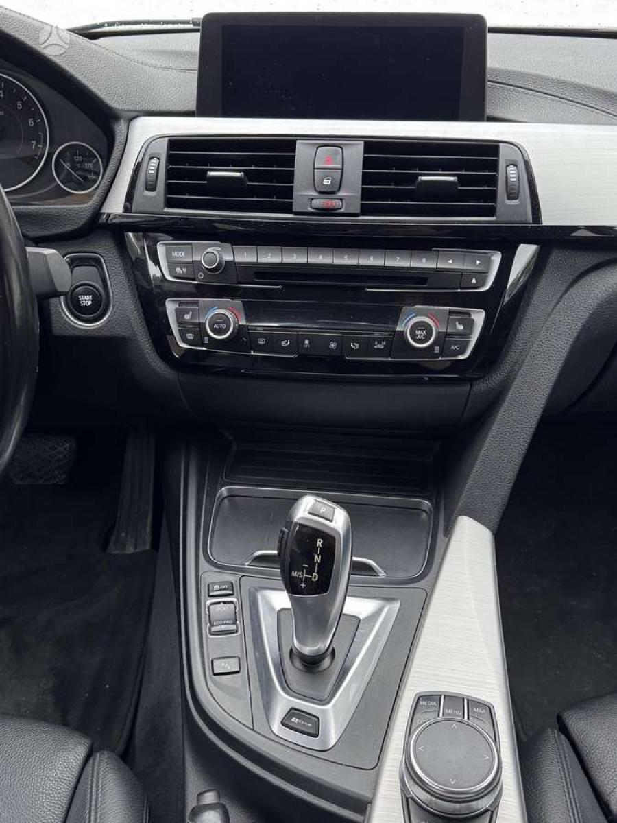 Grey BMW 330 2017 in Vilnius, with an engine capacity of 2.00 L and mileage of 164 thousand km for 15500 €, photo 11 on AUTOMOTO.COM.LV