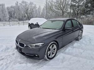 Pelēks BMW 330 2017 Panevēža, ar dzinēja tilpumu 2.00 L un nobraukumu 170 tūkst. km par 8200 €, foto  vietnē AUTOMOTO.COM.LV