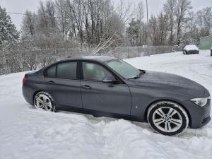 Grey BMW 330 2017 in Panevezys, with an engine capacity of 2.00 L and mileage of 170 thousand km for 8200 €, photo 4 on AUTOMOTO.COM.LV