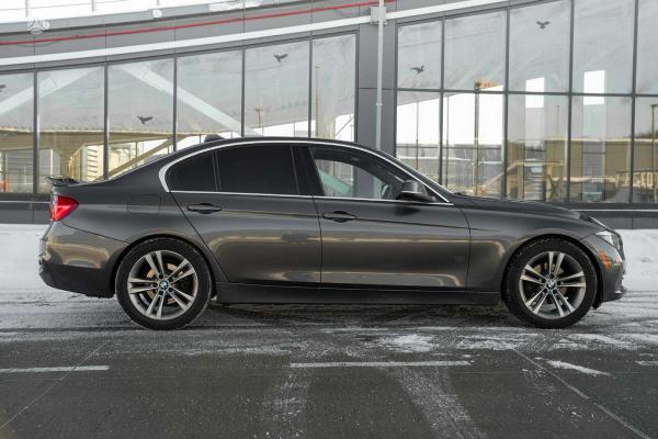Grey BMW 330 2017 in Vilnius, with an engine capacity of 2.00 L and mileage of 285 thousand km for 11700 €, photo 3 on AUTOMOTO.COM.LV