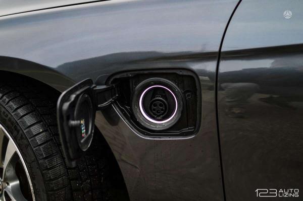 Pelēks BMW 330 2017 Kretinga, ar dzinēja tilpumu 2.00 L un nobraukumu 171 tūkst. km par 13650 €, foto 3 vietnē AUTOMOTO.COM.LV