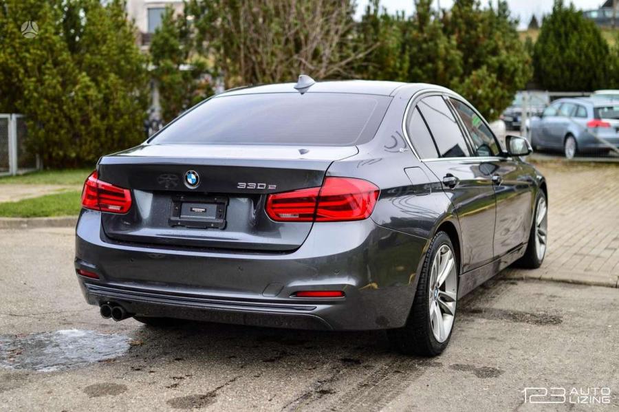 Pelēks BMW 330 2017 Kretinga, ar dzinēja tilpumu 2.00 L un nobraukumu 171 tūkst. km par 13650 €, foto 7 vietnē AUTOMOTO.COM.LV