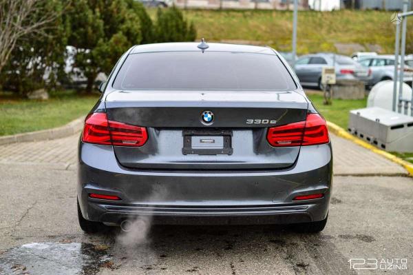 Pelēks BMW 330 2017 Kretinga, ar dzinēja tilpumu 2.00 L un nobraukumu 171 tūkst. km par 13650 €, foto 7 vietnē AUTOMOTO.COM.LV