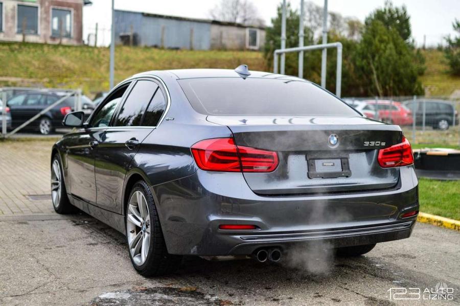 Pelēks BMW 330 2017 Kretinga, ar dzinēja tilpumu 2.00 L un nobraukumu 171 tūkst. km par 13650 €, foto 9 vietnē AUTOMOTO.COM.LV
