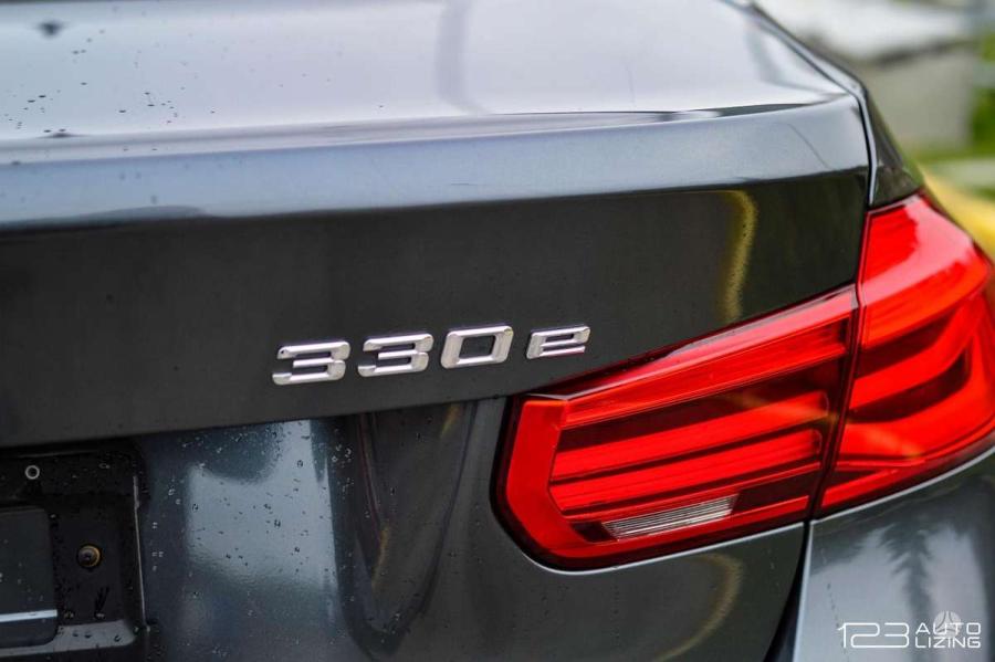 Pelēks BMW 330 2017 Kretinga, ar dzinēja tilpumu 2.00 L un nobraukumu 171 tūkst. km par 13650 €, foto 10 vietnē AUTOMOTO.COM.LV