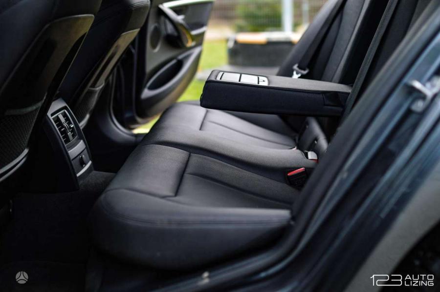 Pelēks BMW 330 2017 Kretinga, ar dzinēja tilpumu 2.00 L un nobraukumu 171 tūkst. km par 13650 €, foto 12 vietnē AUTOMOTO.COM.LV