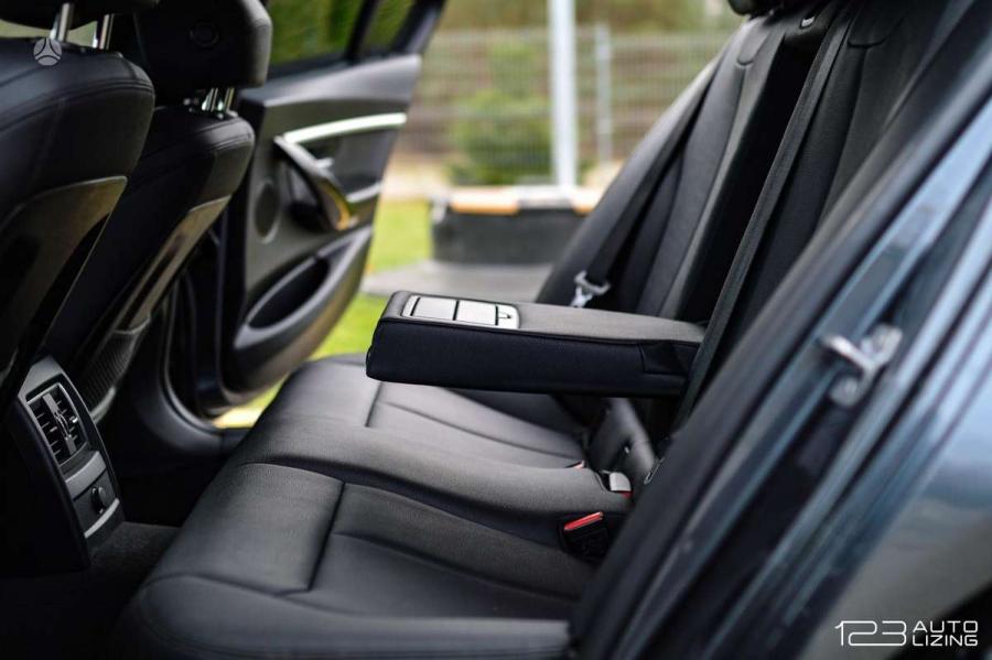 Pelēks BMW 330 2017 Kretinga, ar dzinēja tilpumu 2.00 L un nobraukumu 171 tūkst. km par 13650 €, foto 14 vietnē AUTOMOTO.COM.LV