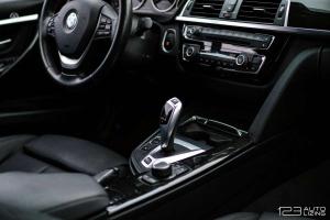 Pelēks BMW 330 2017 Kretinga, ar dzinēja tilpumu 2.00 L un nobraukumu 171 tūkst. km par 13650 €, foto 16 vietnē AUTOMOTO.COM.LV