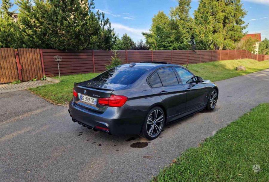 Grey BMW 330 2017 in Vilnius, with an engine capacity of 2.00 L and mileage of 139 thousand km for 10950 €, photo 8 on AUTOMOTO.COM.LV