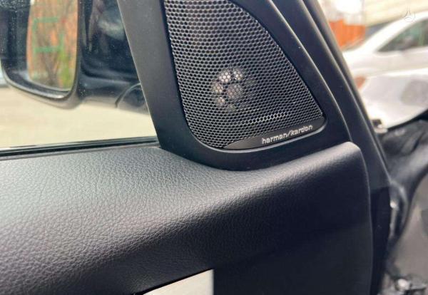 Pelēks BMW 330 2017 Viļņa, ar dzinēja tilpumu 2.00 L un nobraukumu 139 tūkst. km par 10950 €, foto 9 vietnē AUTOMOTO.COM.LV