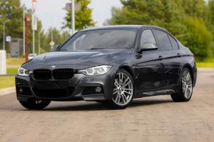 Grey BMW 330 2017 in Jelgava, with an engine capacity of 2.00 L and mileage of 160 thousand km for 14500 €, photo  on AUTOMOTO.COM.LV