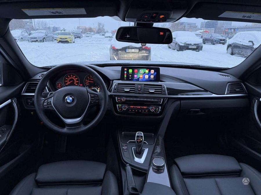 Pelēks BMW 330 2018 Viļņa, ar dzinēja tilpumu 2.00 L un nobraukumu 91 tūkst. km par 15300 €, foto 9 vietnē AUTOMOTO.COM.LV