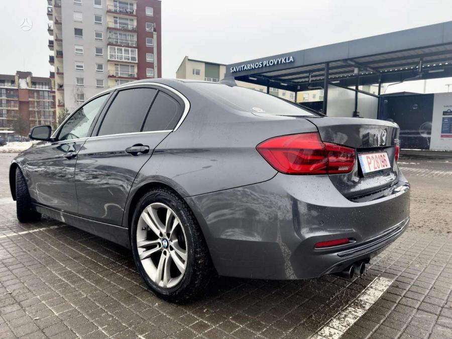 Pelēks BMW 330 2018 Viļņa, ar dzinēja tilpumu 2.00 L un nobraukumu 280 tūkst. km par 11700 €, foto 3 vietnē AUTOMOTO.COM.LV