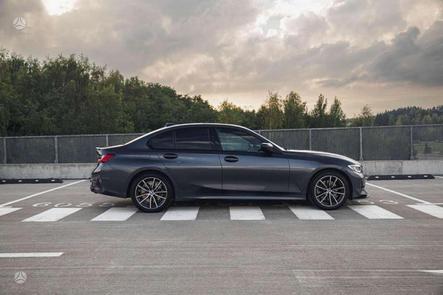 Pelēks BMW 330 2019 Viļņa, ar dzinēja tilpumu 2.00 L un nobraukumu 103 tūkst. km par 23500 €, foto 13 vietnē AUTOMOTO.COM.LV
