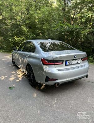 Grey BMW 330 2019 in Vilnius, with an engine capacity of 2.00 L and mileage of 110 thousand km for 24600 €, photo 5 on AUTOMOTO.COM.LV