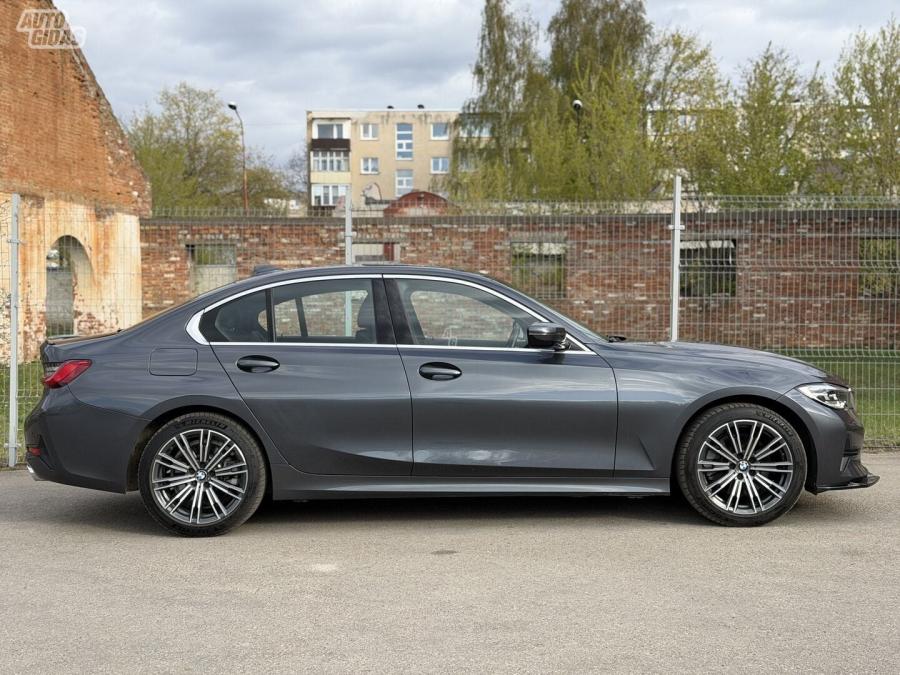 Pelēks BMW 330 2019 Viļņa, ar dzinēja tilpumu 2.00 L un nobraukumu 20 tūkst. km par 25400 €, foto 4 vietnē AUTOMOTO.COM.LV